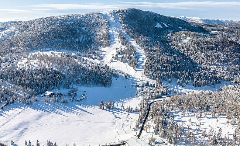 Skifahren auf der Südseite der Alpen | Kärnten | Österreich